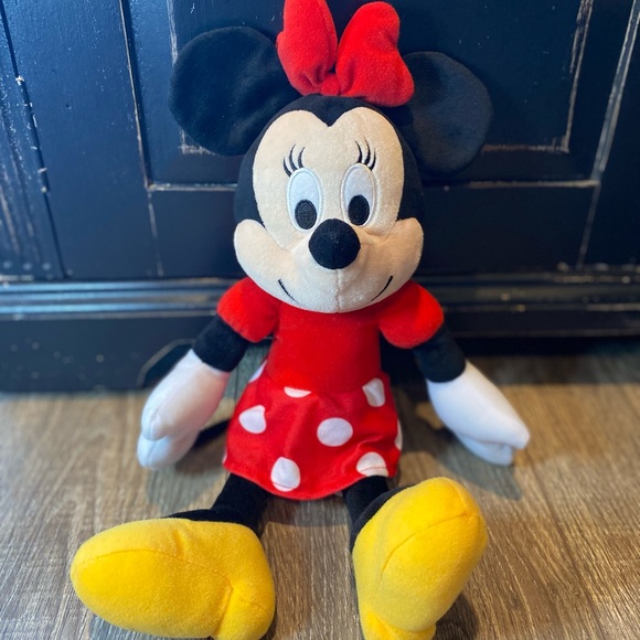 Disney | Toys | Disneys Minnie Mouse Medium Plush Toy Kohls Cares ...